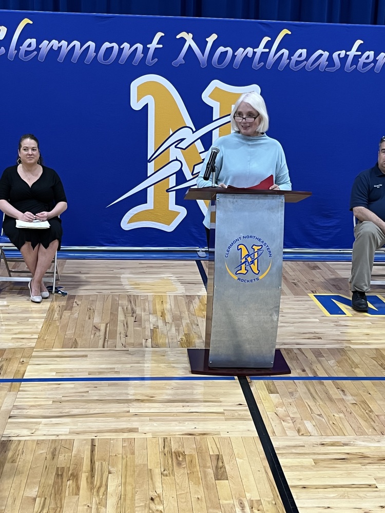 CNE alumni pass torch to seniors at awards night | CNE High School